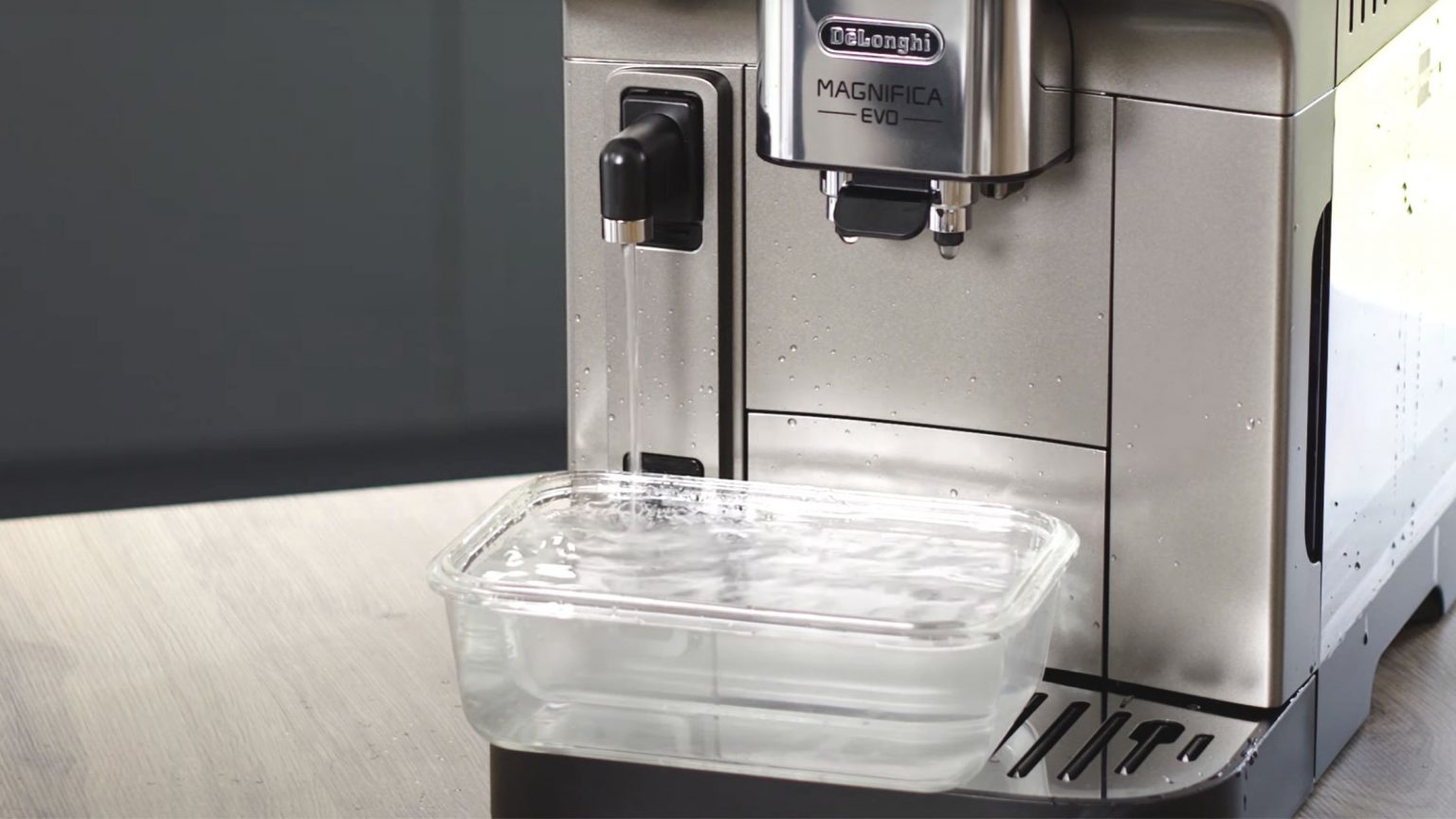 How To Descale Your Delonghi Espresso Machine (All Models!) - The Green ...